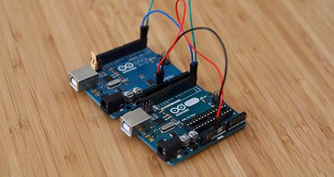 [DIY] Programmer un Arduino avec un autre Arduino